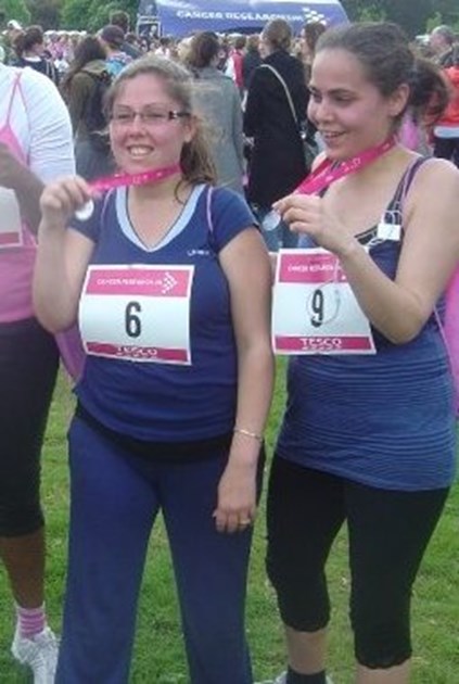 Zehra Miah is fundraising for Cancer Research UK