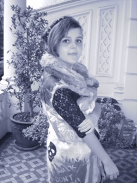 Sophia Satchell-Baeza is fundraising for Sense International