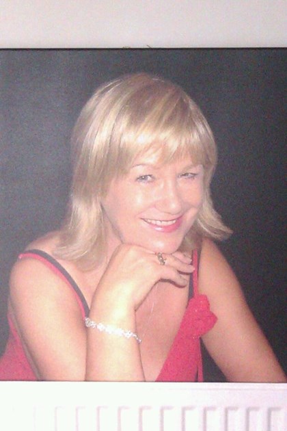 Sharon Lomax is fundraising for Cancer Research UK