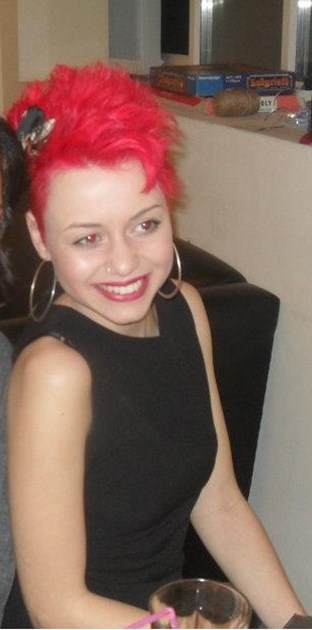 Bethany Clewes is fundraising for Cancer Research UK