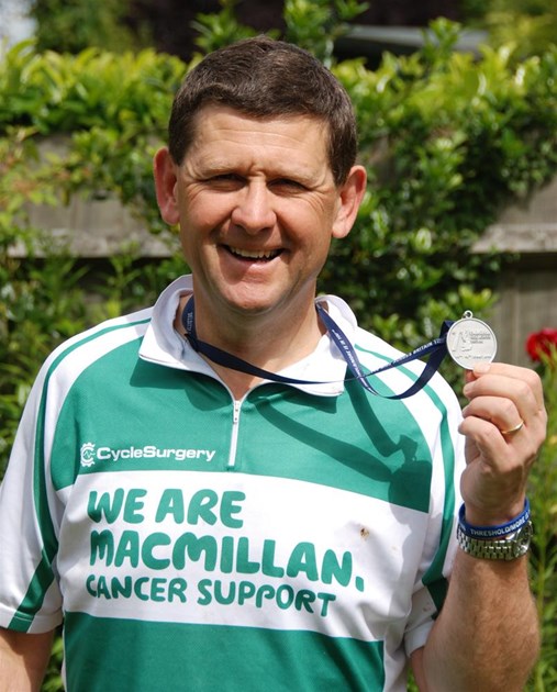 Andrew Cholerton is fundraising for Macmillan Cancer Support
