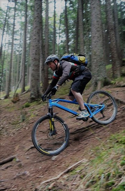 Colin Walker is fundraising for War Child