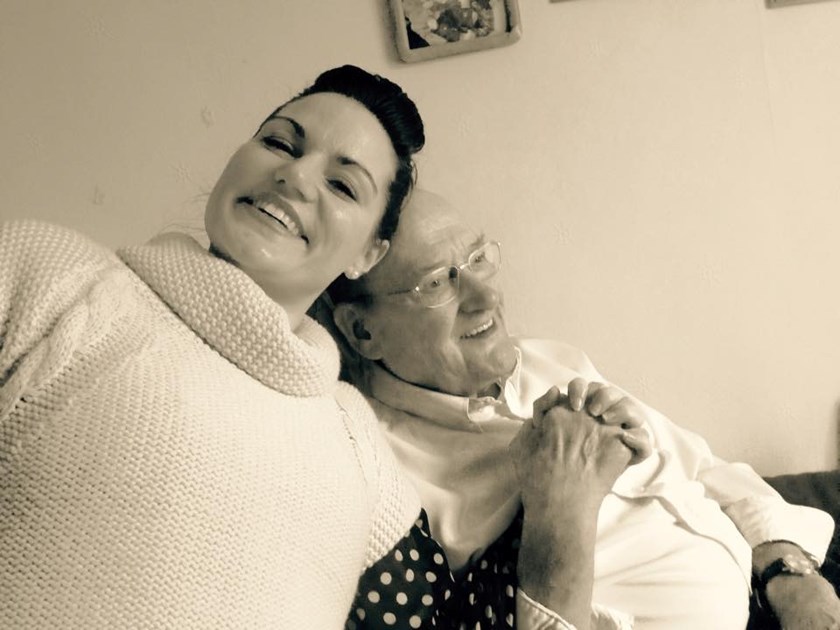kelly barker is fundraising for Macmillan Cancer Support