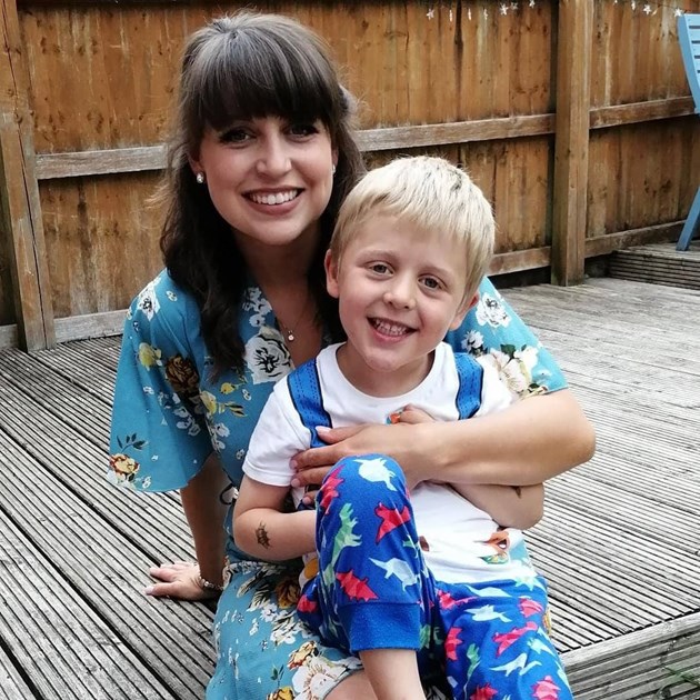 Felicity Rowland is fundraising for HART
