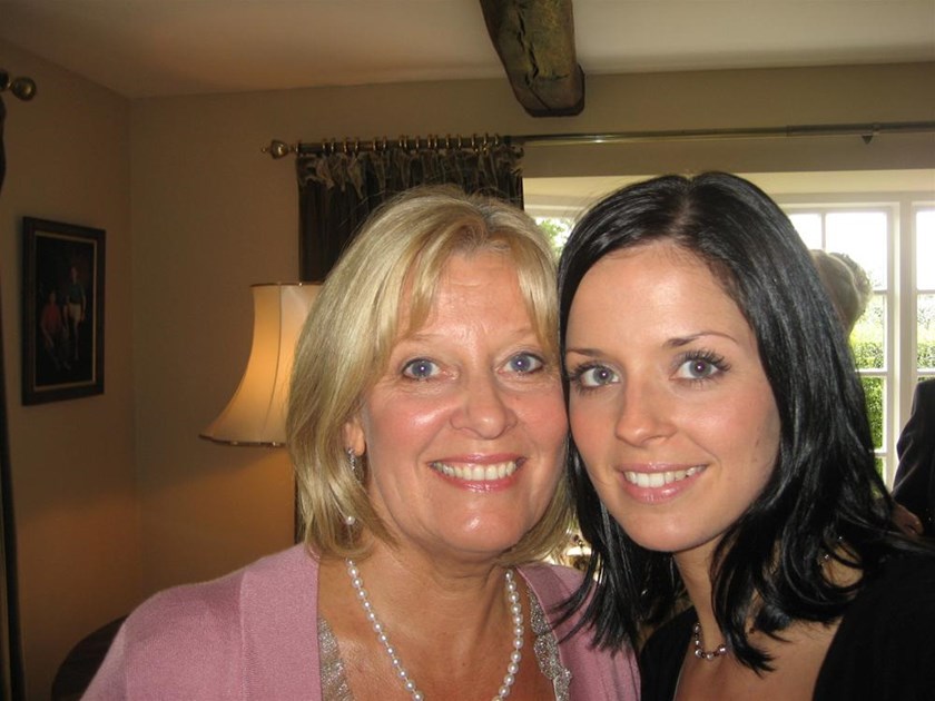 Rachel Tink is fundraising for Cancer Research UK