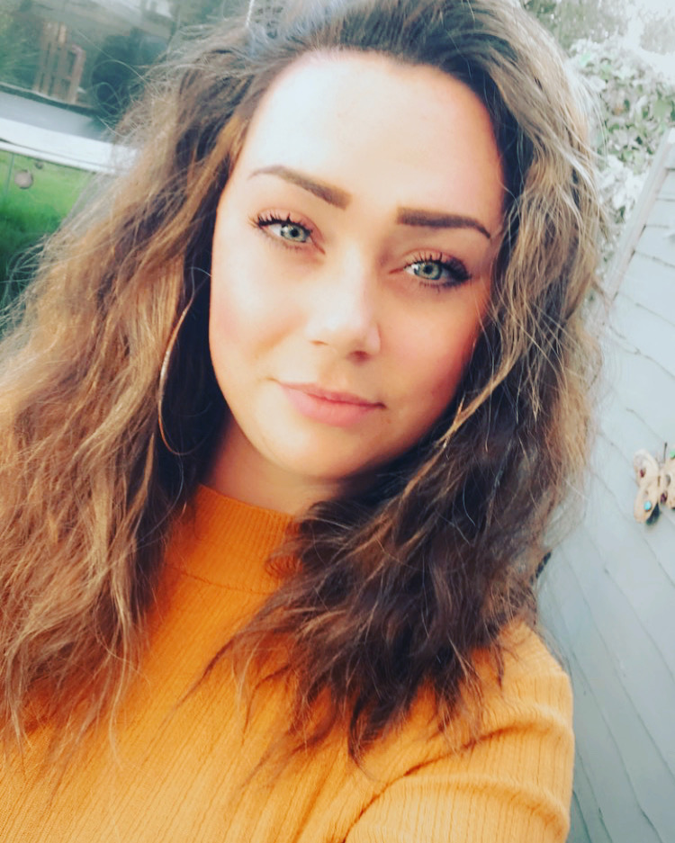 Hailey Louise Croft is fundraising for Endometriosis UK