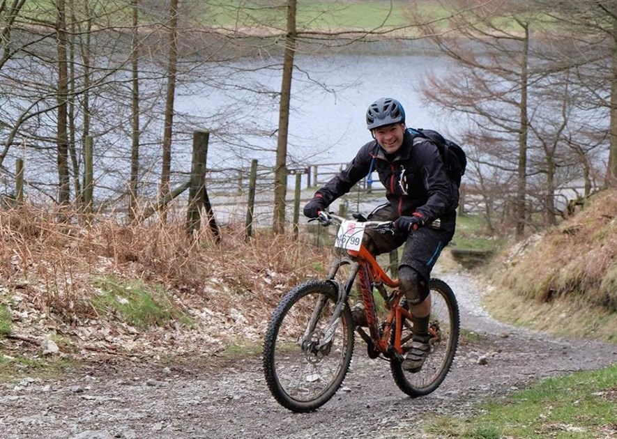 Lee Angus is fundraising for British Heart Foundation