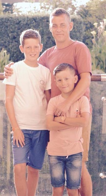 Danielle Hooper is fundraising for Willow Foundation