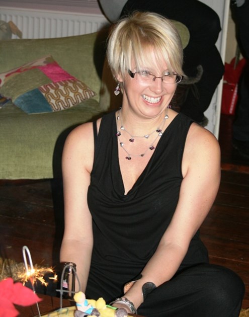 Samantha Rickerby is fundraising for Cancer Research UK