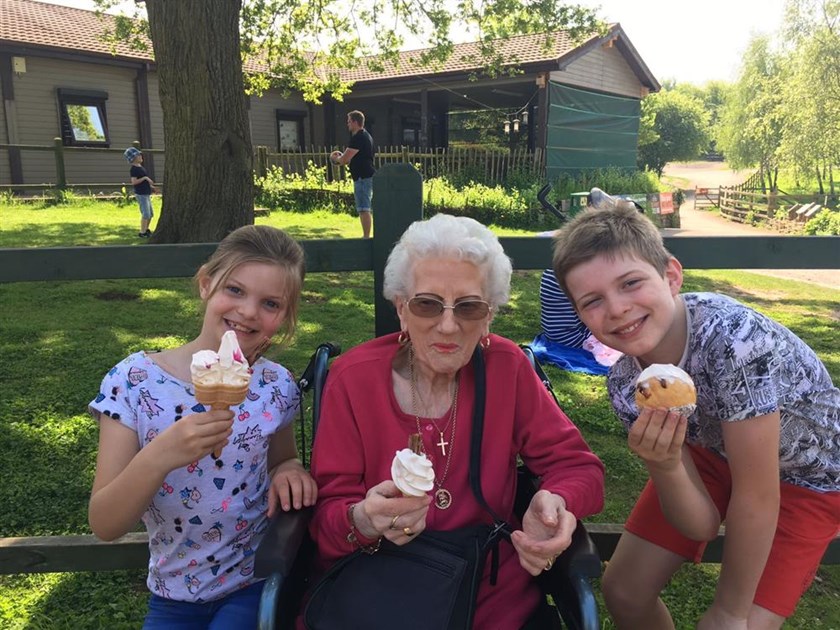 Jacqui Downes is fundraising for Alzheimer's Society