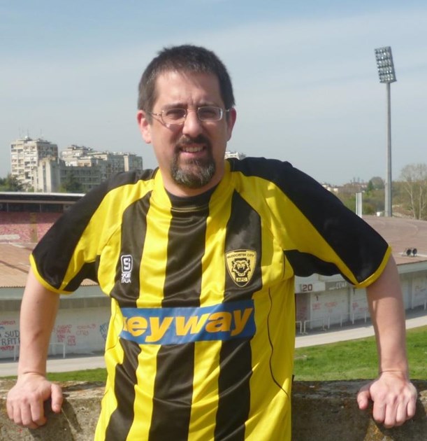 Neil Howie is fundraising for Cancer Research UK’s Bobby Moore Fund