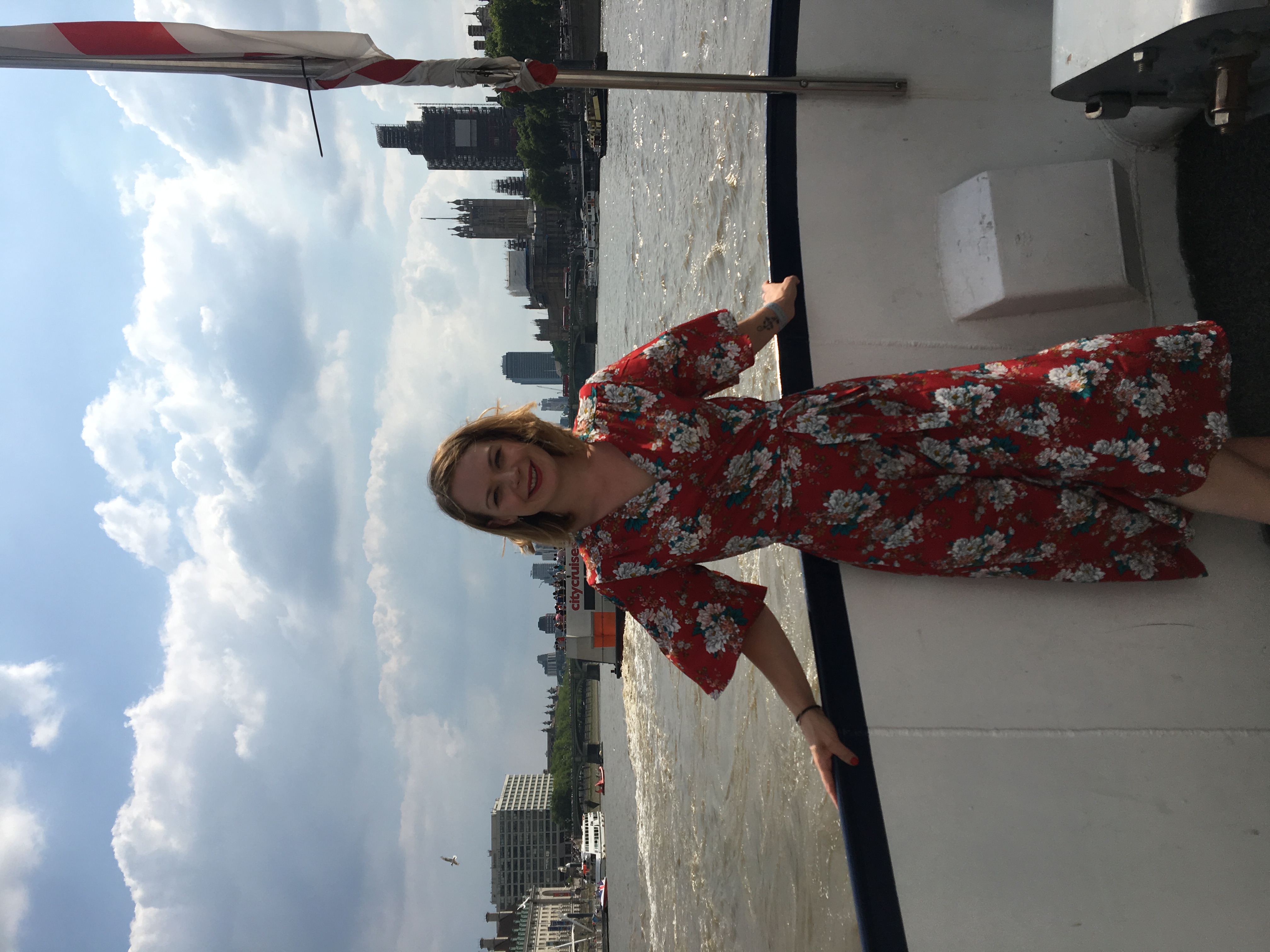 Rachel Clayton is fundraising for Cancer Research UK