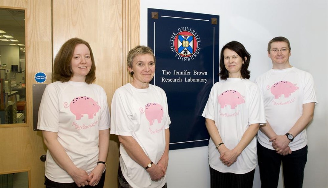 Jennifer MacFarlane is fundraising for Theirworld