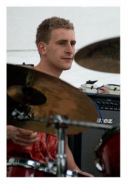 Oliver Howe is fundraising for Multiple Sclerosis Society