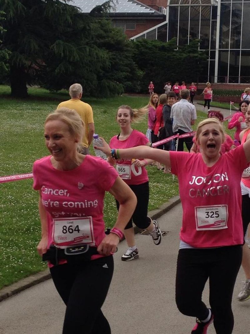 Emily Lomas is fundraising for Cancer Research UK