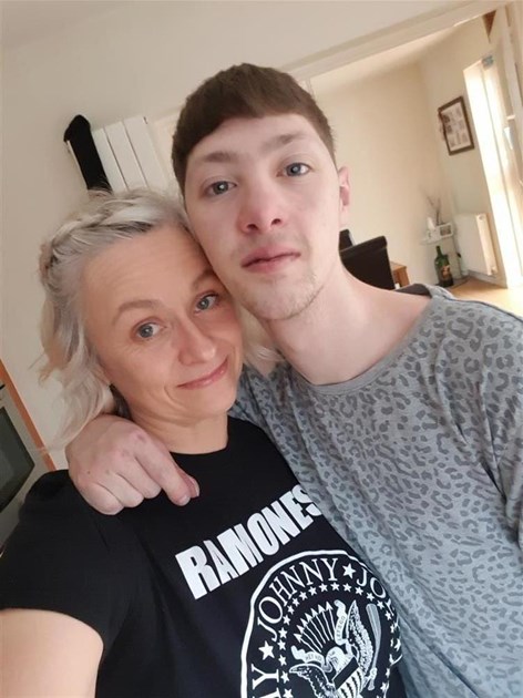 Deborah Sharp is fundraising for British Heart Foundation