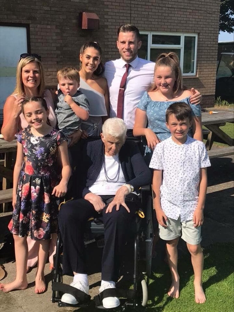 Hannah Addison Is Fundraising For Alzheimers Society