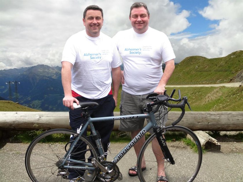 Alexander Mackinnon is fundraising for Alzheimer's Society