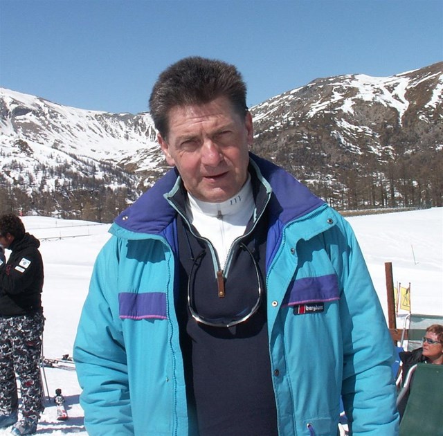 Stewart Robinson is fundraising for Age UK
