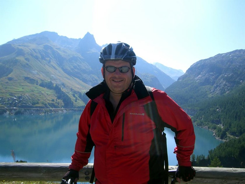 Gordon Moffat is fundraising for Right To Play UK