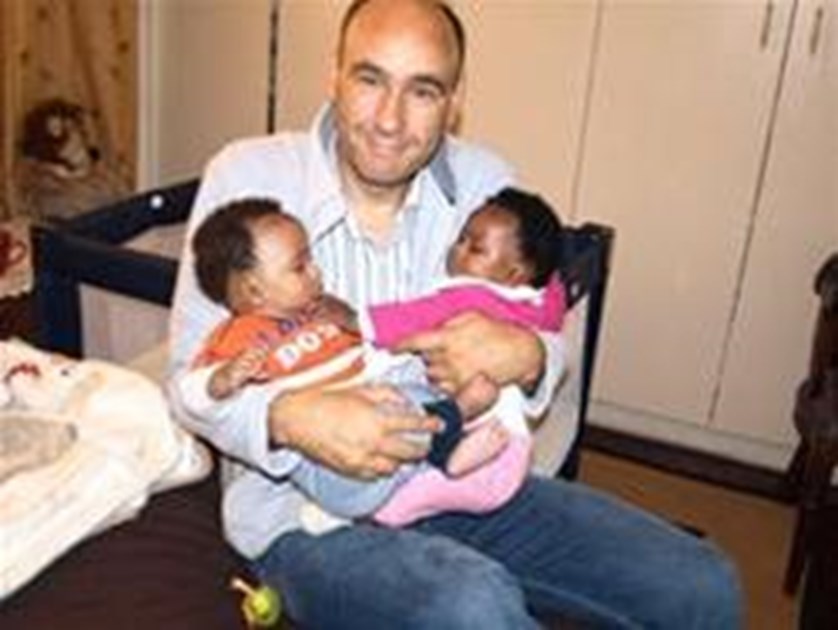 Andreas Hoberg is fundraising for SACA