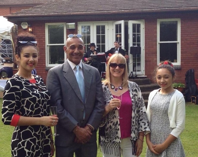 Dianne Crew-Gee is fundraising for Cancer Research UK