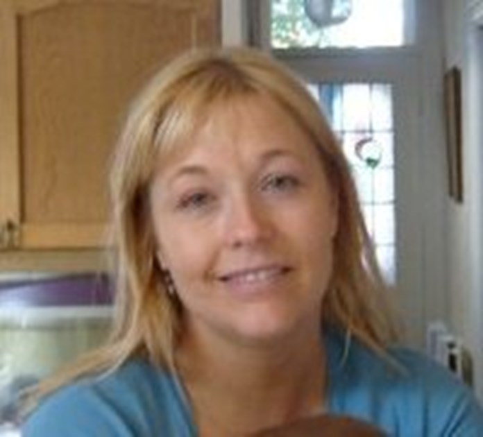 MICHELLE DEAN is fundraising for Cancer Research UK