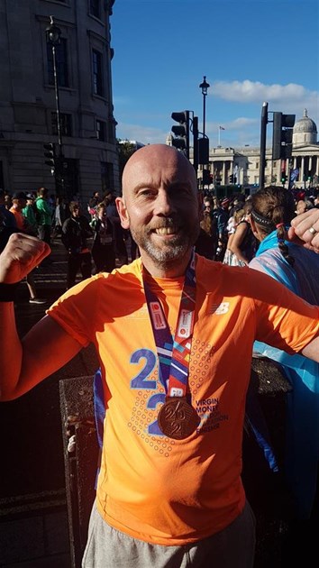 Simon Foley is fundraising for Hospice UK