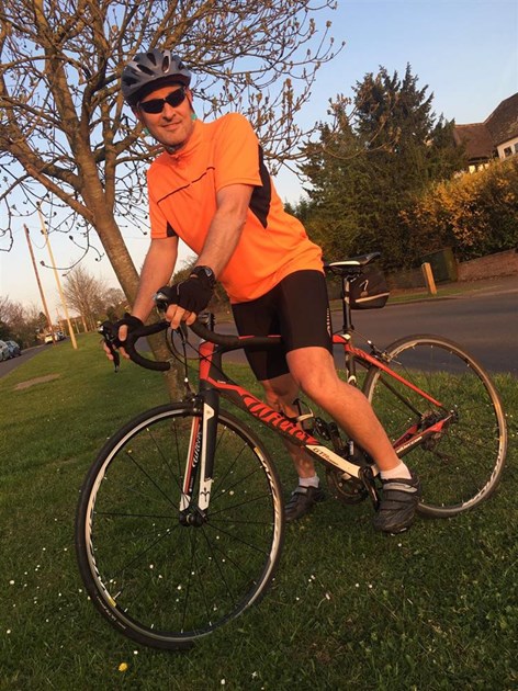 SIMON ROFFE is fundraising for Myeloma UK