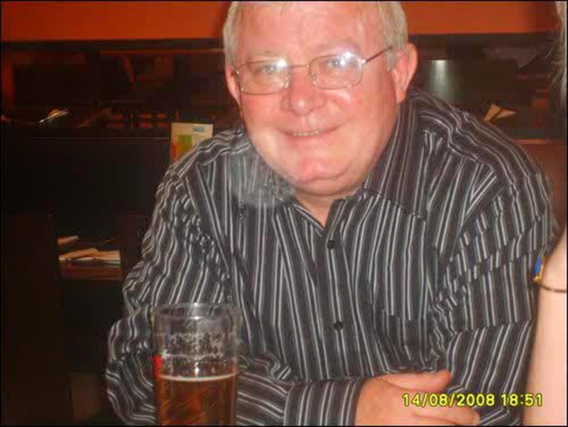 Edward Lochrie is fundraising for Macmillan Cancer Support