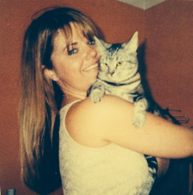 Lindsey Bates is fundraising for Cancer Research UK