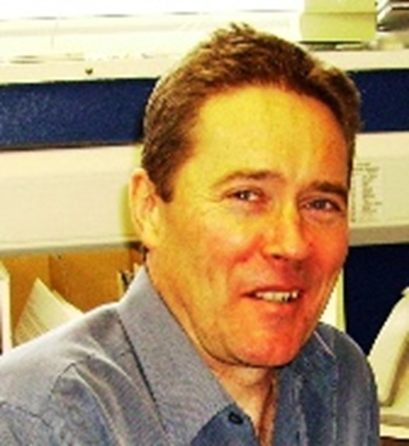 Colin Bullen is fundraising for Renewable World