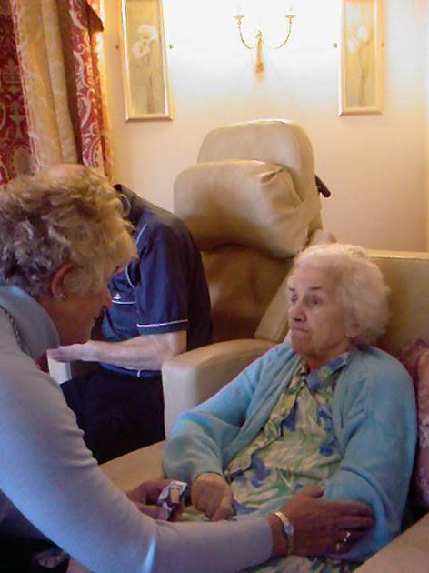 Caroline Everett is fundraising for Alzheimer's Society