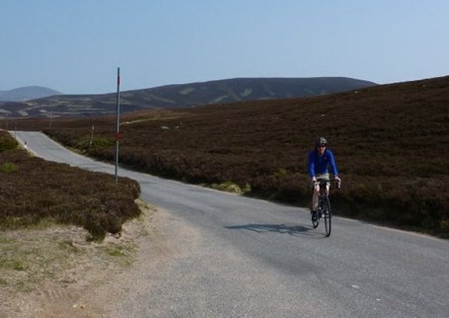 Andrew Smart is fundraising for Macmillan Cancer Support