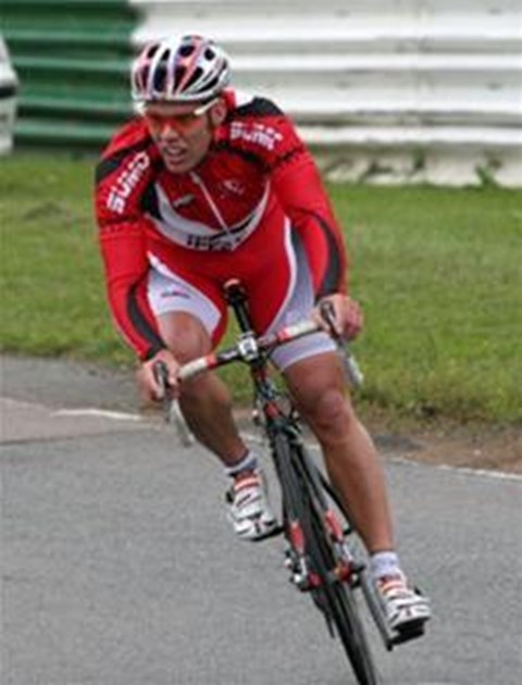 Rodney Rouse is fundraising for Rainbows Hospice for Children and Young ...