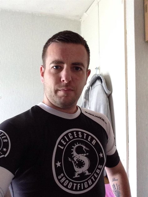 Dean Garner is fundraising for Cancer Research UK