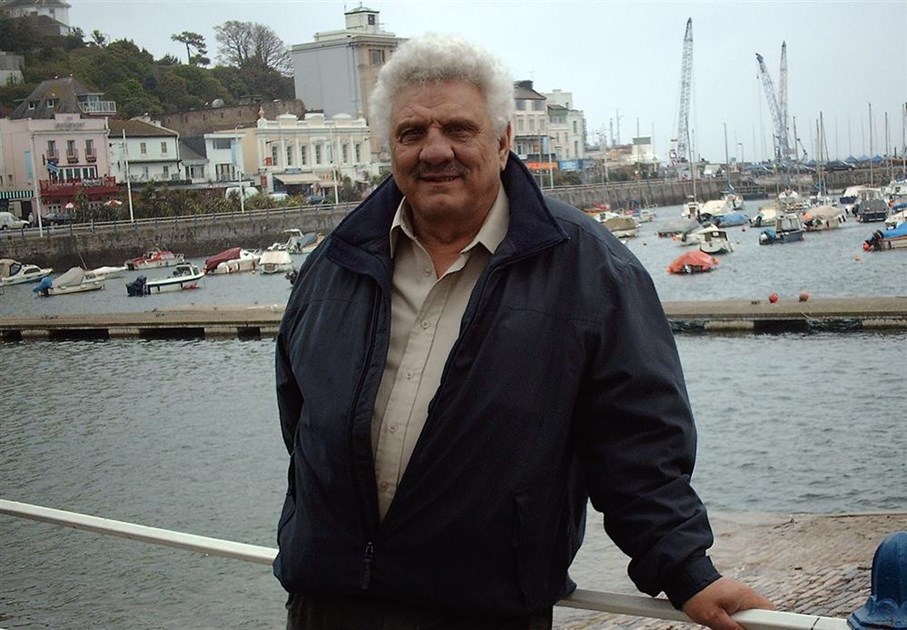 Andy Mather is fundraising for Macmillan Cancer Support