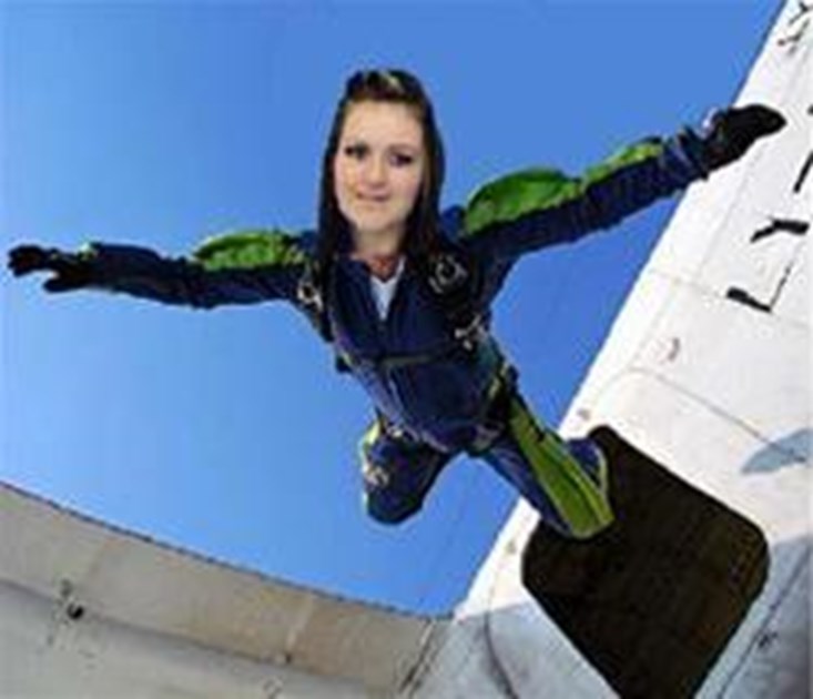 Jennifer Eardley is fundraising for Douglas Macmillan Hospice