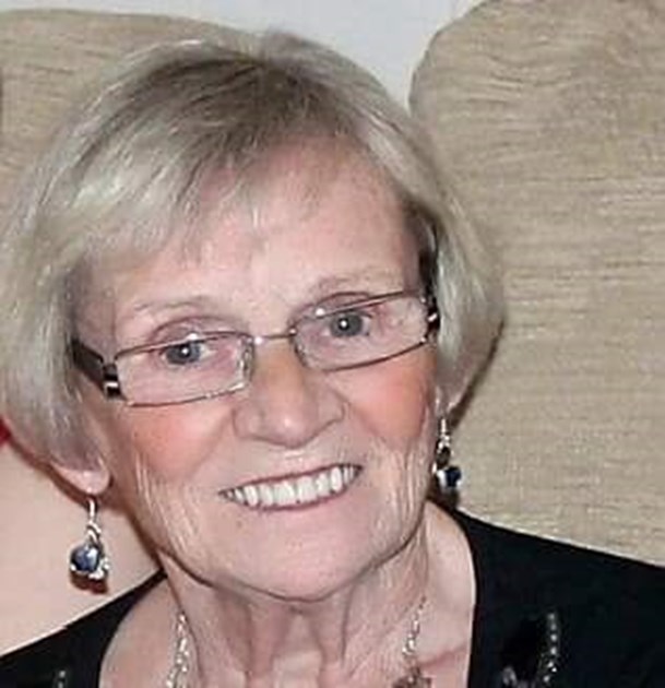 Lisa Dyer is fundraising for Strathcarron Hospice