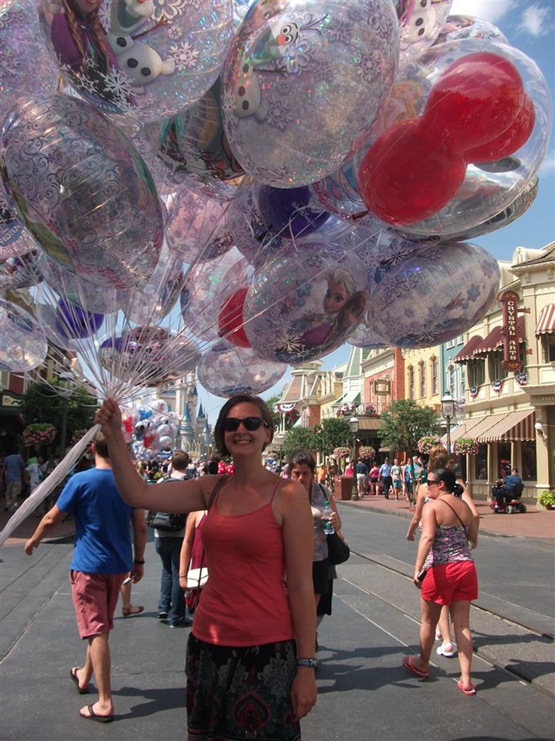 Hannah Austen is fundraising for Cancer Research UK