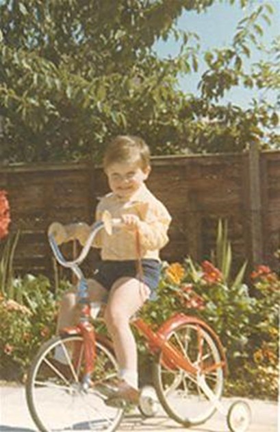 Kevin Chalmers is fundraising for Retina UK