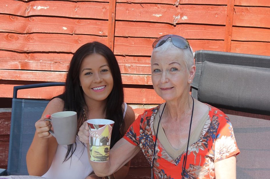 Victoria Ritchie is fundraising for Macmillan Cancer Support