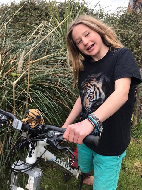 Tess Burrows is fundraising for WWF-UK