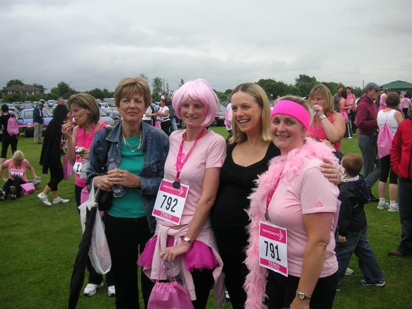 Laura Griffiths Is Fundraising For Cancer Research Uk