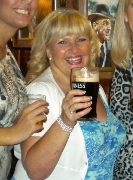 Michelle Rostron is fundraising for Cancer Research UK