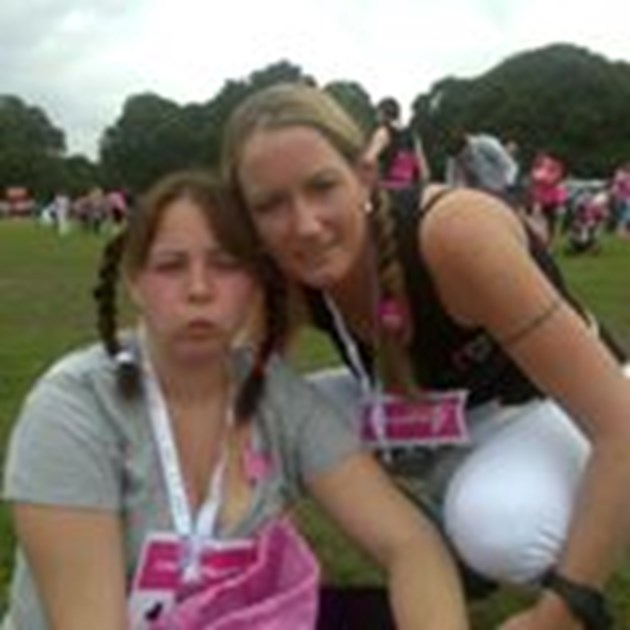 lesley hamer is fundraising for Cancer Research UK