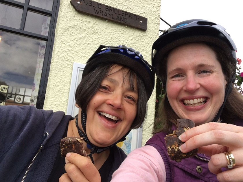 Emily Farrell is fundraising for Rowcroft Hospice