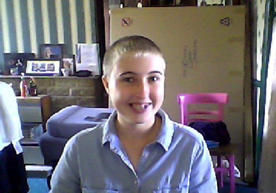 Ellie Warren is fundraising for Mountbatten Isle of Wight