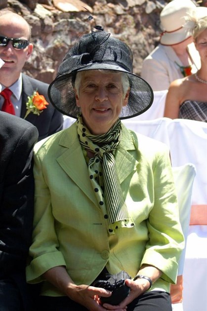 Peter Lowry is fundraising for Hospiscare