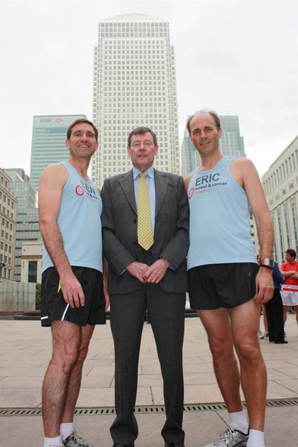 Ben/Eric Vickers/Zeeven is fundraising for Bowel Research UK